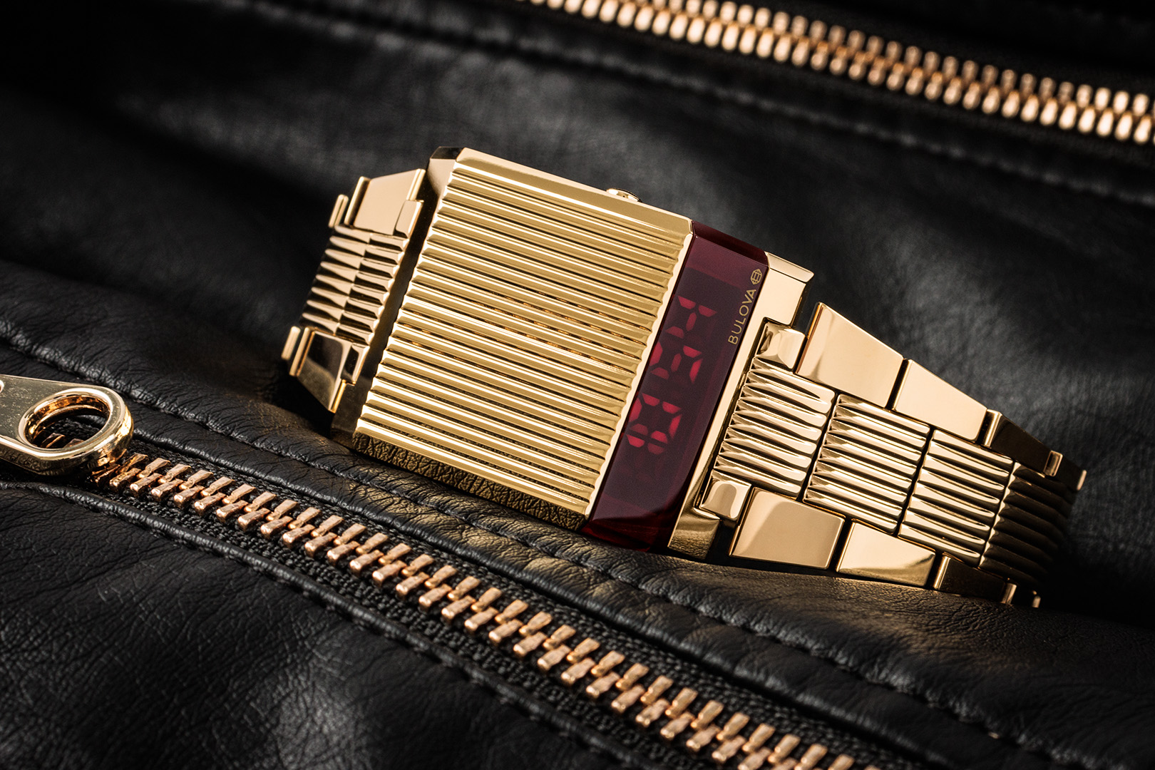 The History of Quartz Watches - Crisis or Revolution?