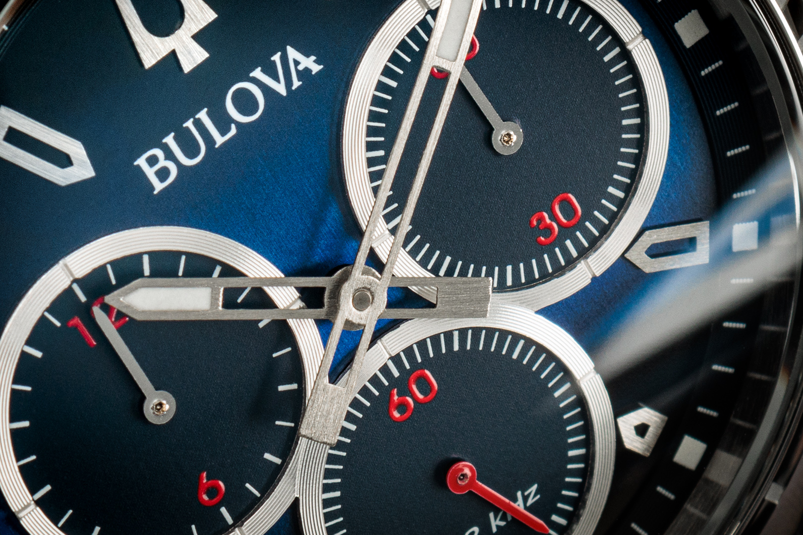 Bulova Curv Classic Chronograph Review | Hodinky-365.com