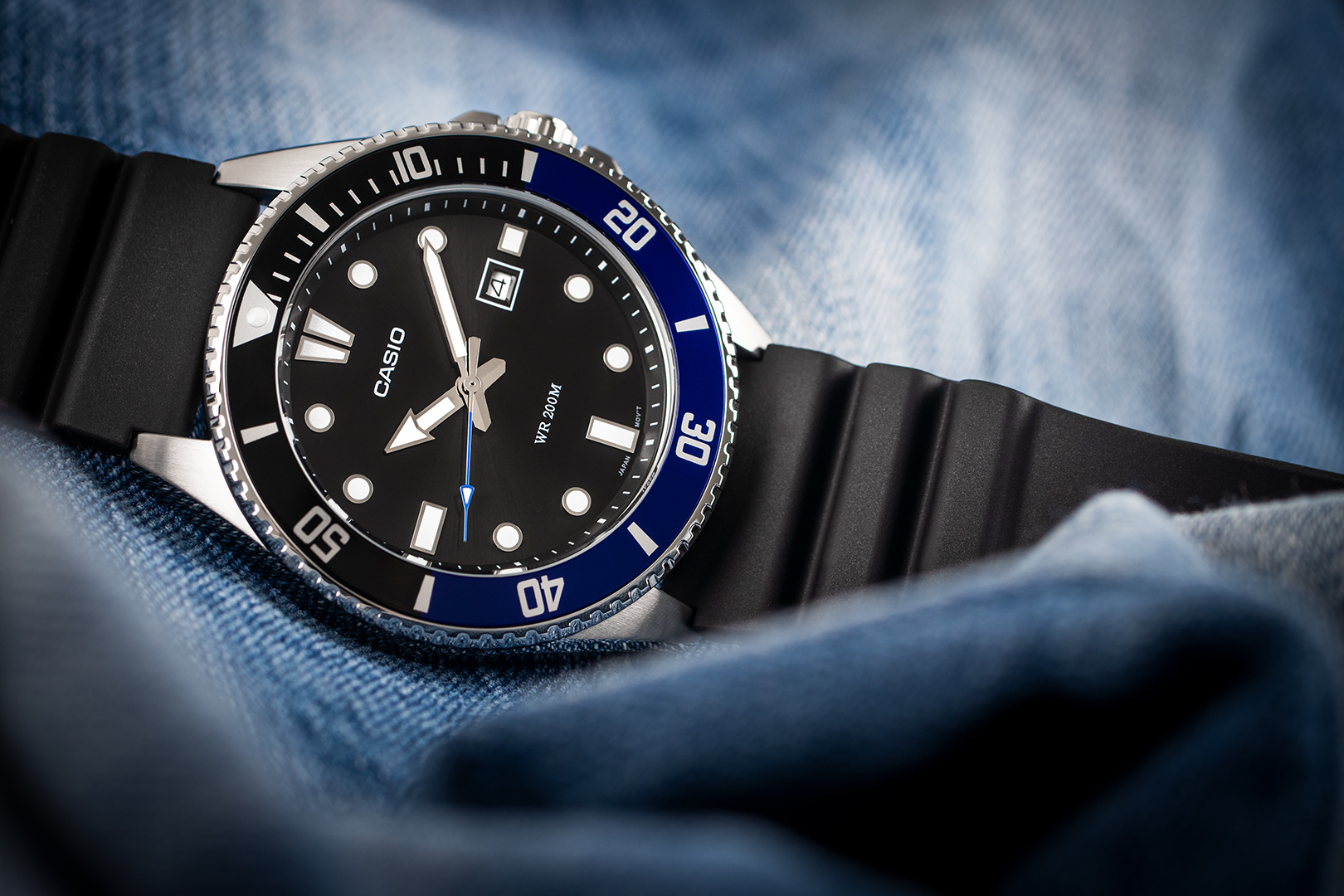 The Bill Gates Casio Duro MDV-107 watch review