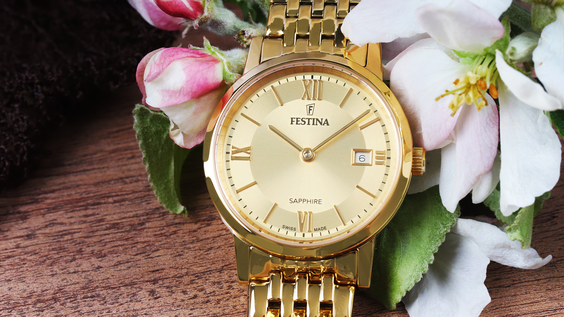 Photo Gallery of Golden Women's Watches | Hodinky-365.com