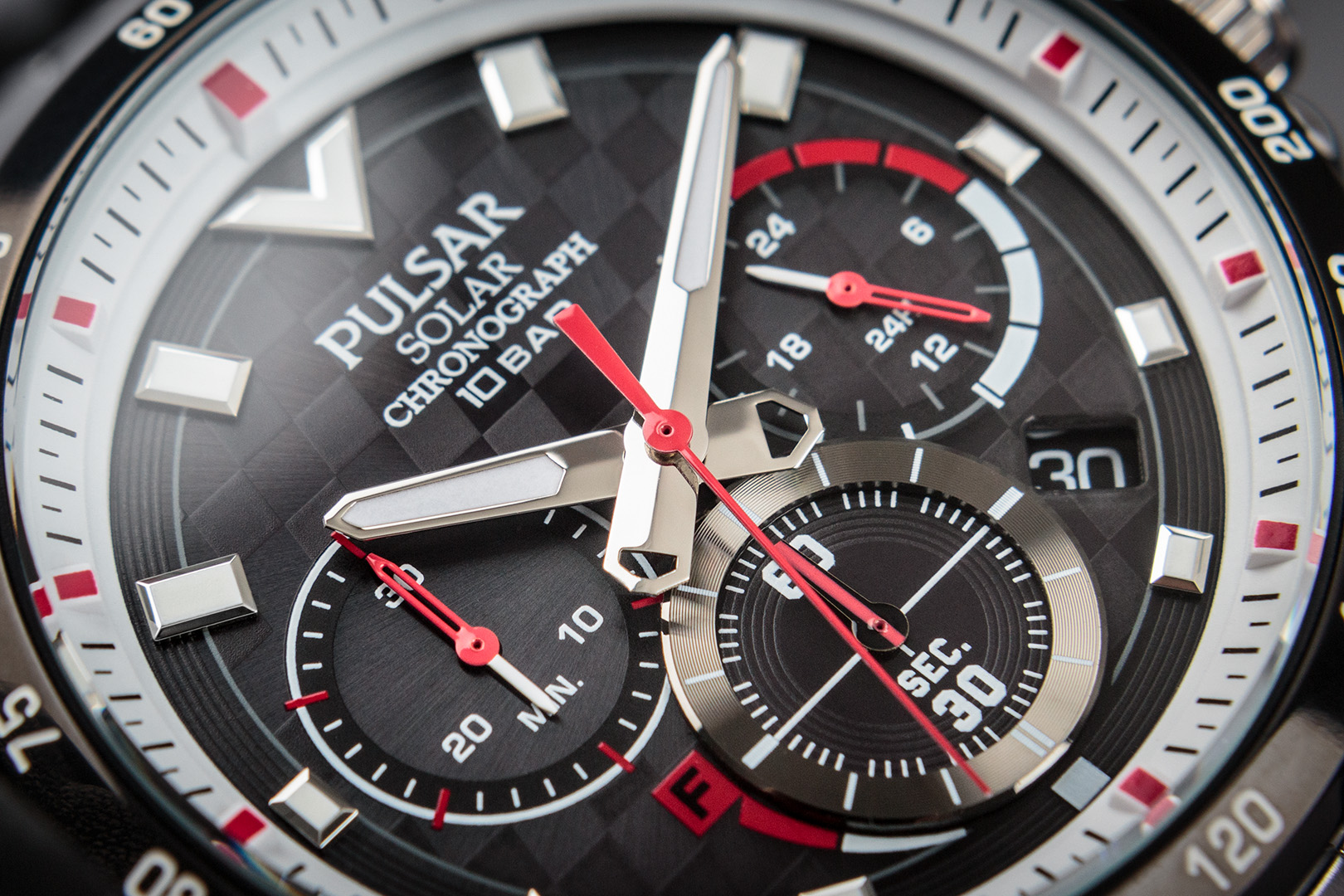 Pulsar Accelerator Solar Chronograph: Review