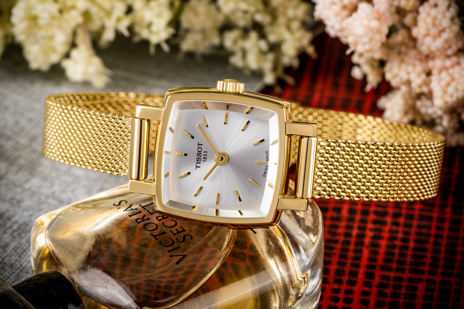 Women's watches Tissot Lovely Square photo gallery